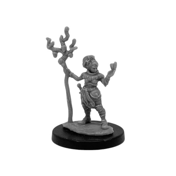 Halfling Druid - Next Level Miniatures – RPG Mini Hunter